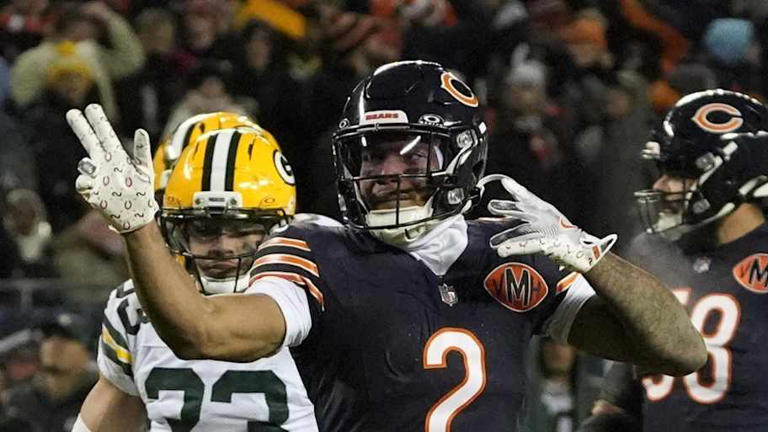 Bears’ DJ Moore excitedly celebrates first playoff win after scoring ...