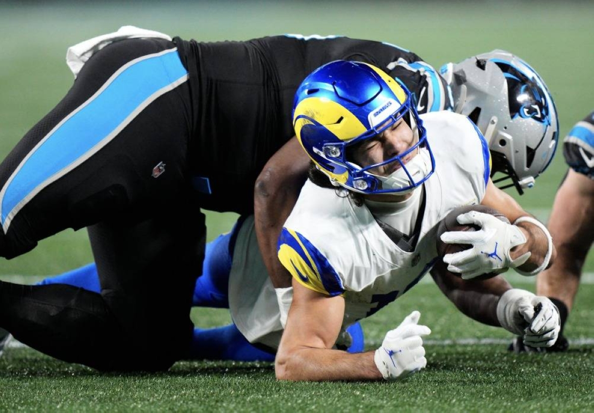 Stafford lifts Rams past Panthers in wild-card round