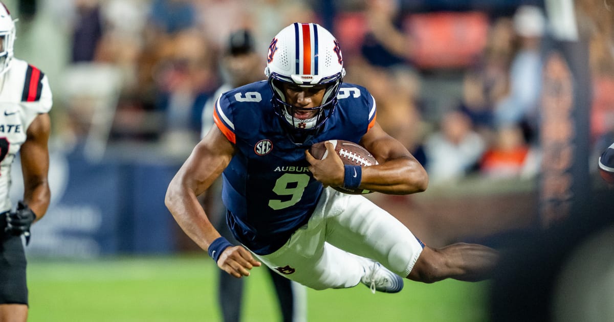 Auburn QB transfer Deuce Knight commits to Ole Miss