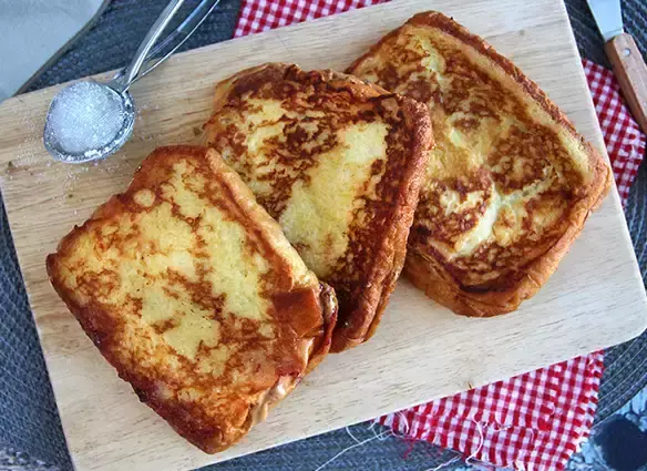 French toast with peanut butter and jelly