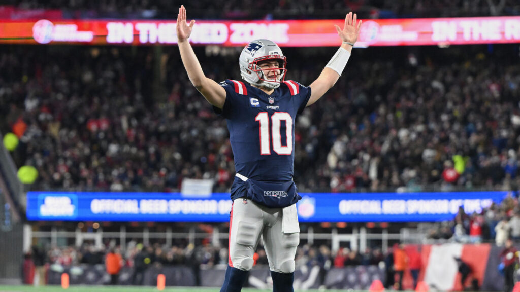 NFL GameDay crew unanimously picks Patriots to beat Chargers