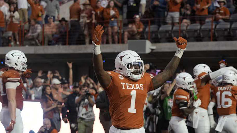 Arch Manning, Colin Simmons react to Texas landing Cam Coleman