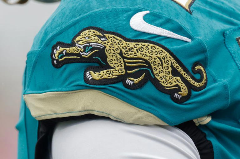 NFL legend suggests rule should've been changed for one team in playoffs