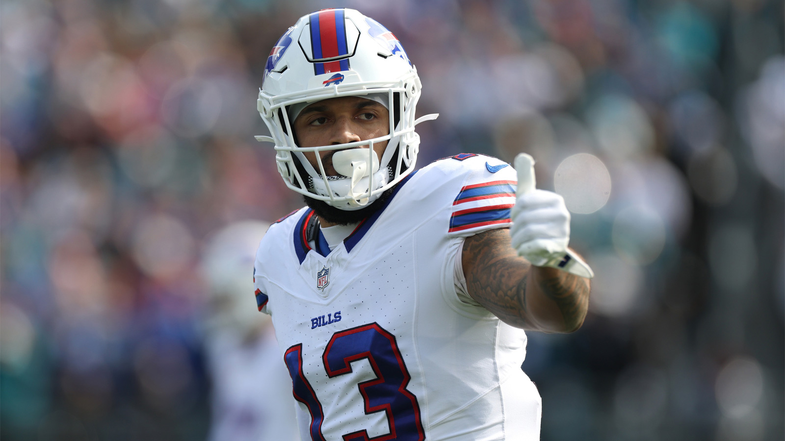 Bills’ Gabe Davis helped off field after taking huge hit late vs. Jaguars