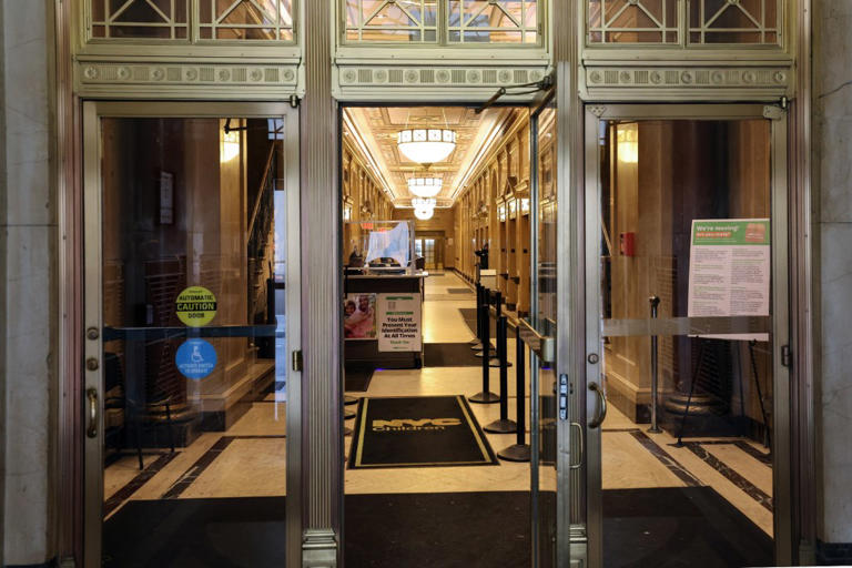 Landlords buzzing about 150 William St. after nearby building sold for ...