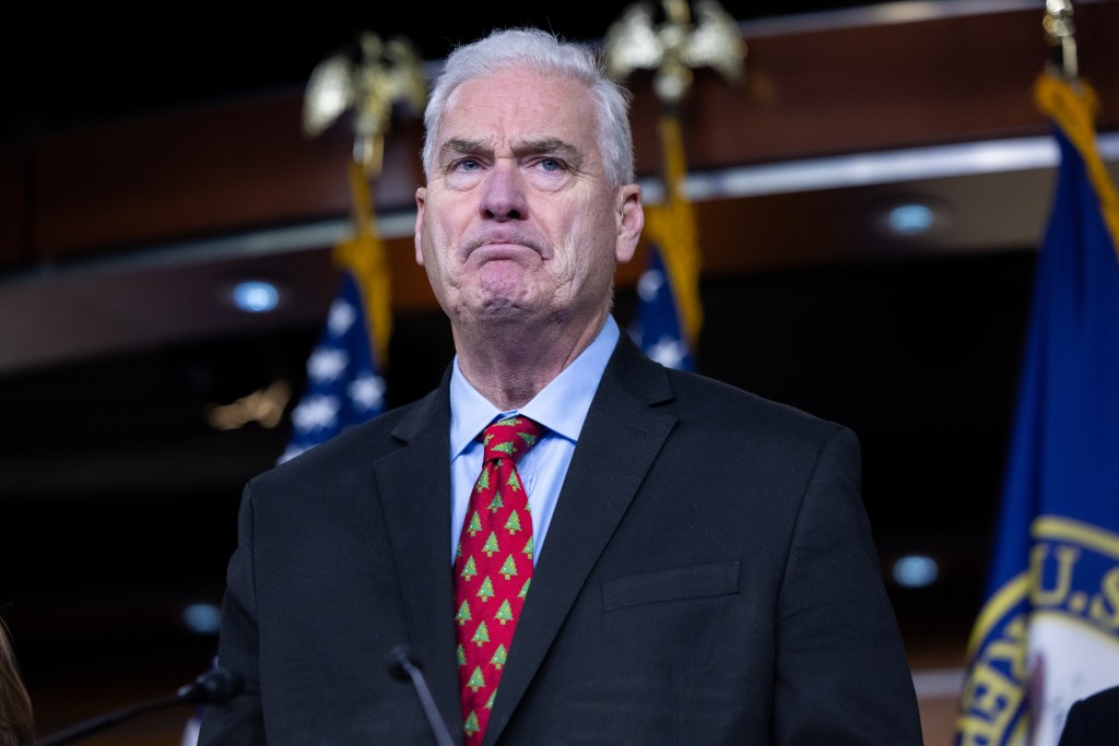 Top Minnesota GOP rep. hopes Tim Walz leaves office in cuffs over ...