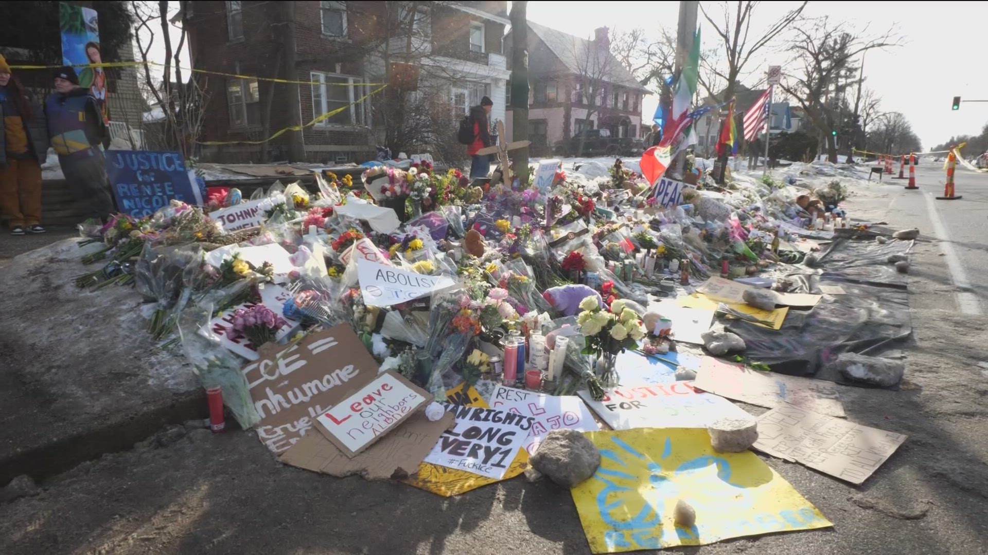 Mayor Jacob Frey, border czar Tom Homan discuss Renee Good's death on ...