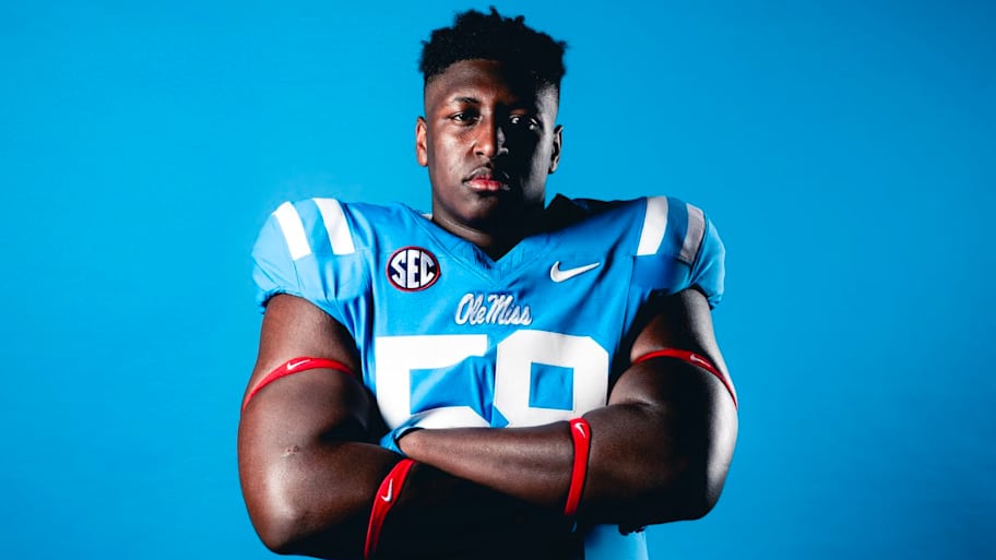 Ole Miss football sees promising offensive lineman depart for transfer ...