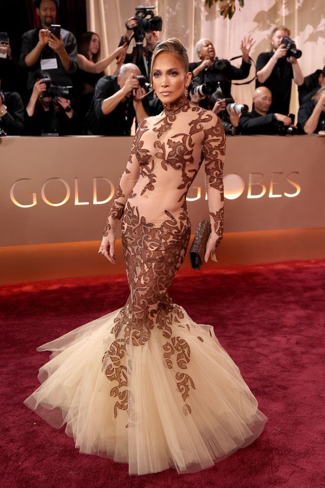 Jennifer Lopez pairs her business casual look with this unexpected Gen ...