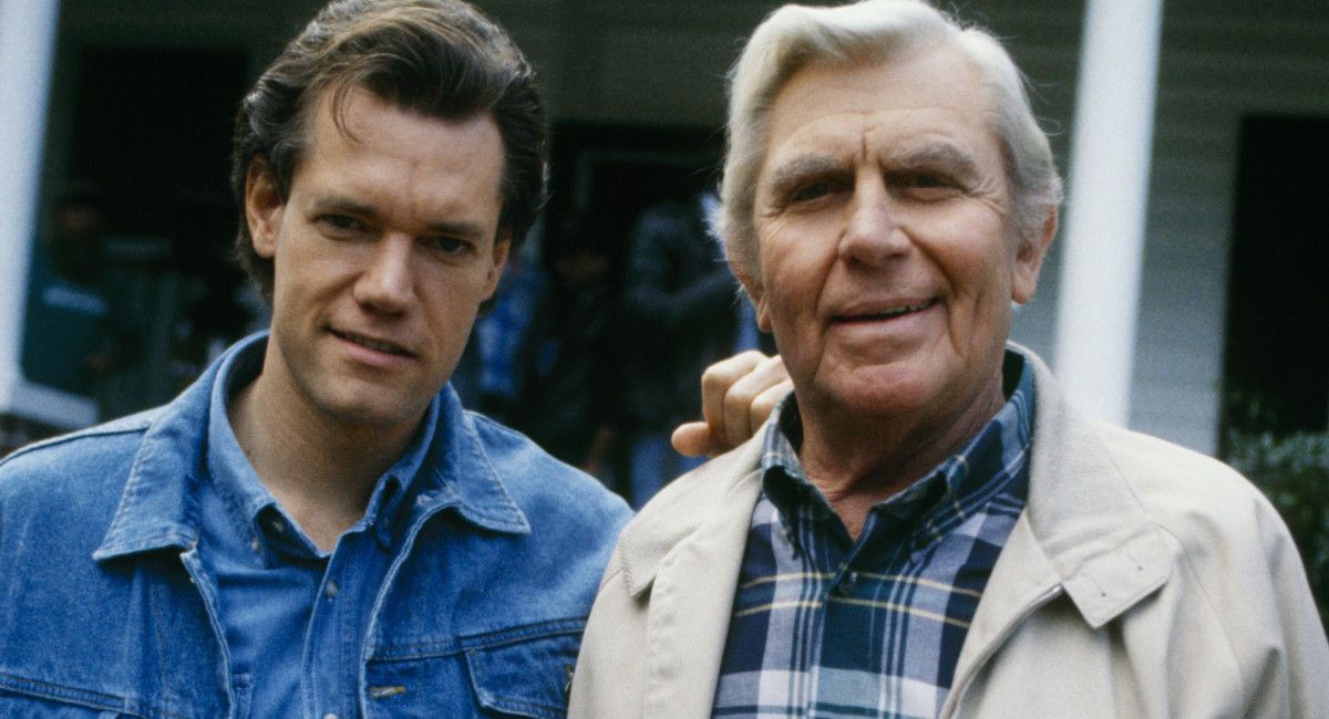 Country icon returns to the stage for powerful 2026 tour after life ...