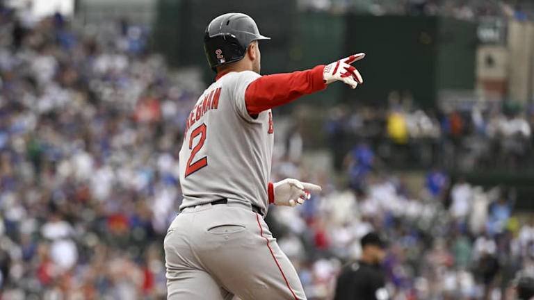 Cubs World Series odds see major shift after Cabrera, Bregman deals