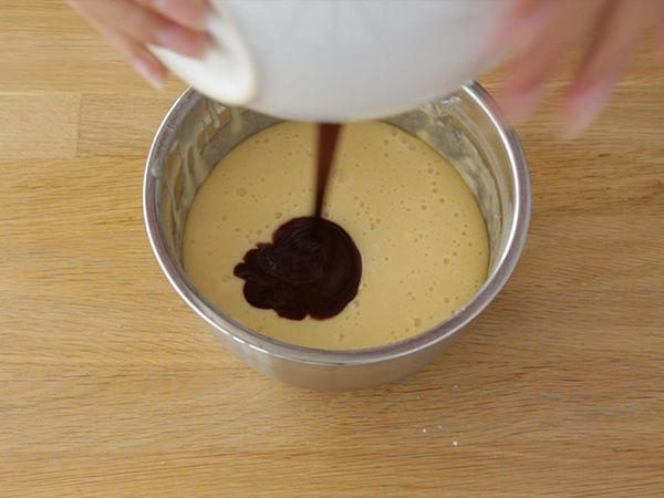 Peanut butter and Oreo brownies