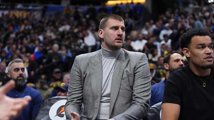 Nuggets' Nikola Jokic receives new expected return date for knee injury