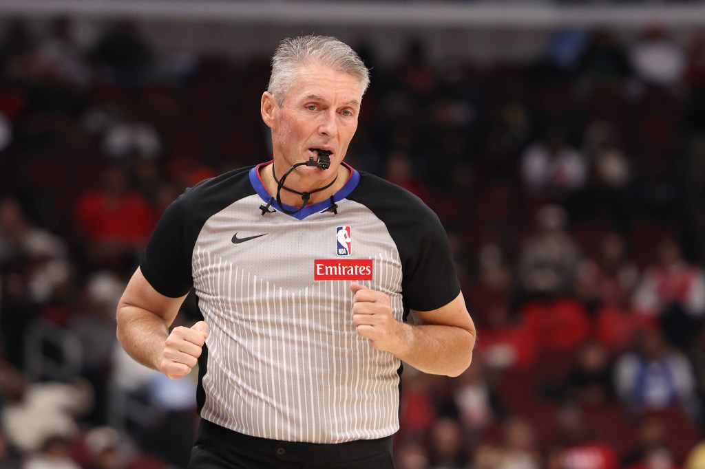 Jason Kidd gets ejected in first quarter after Scott Foster dust-up