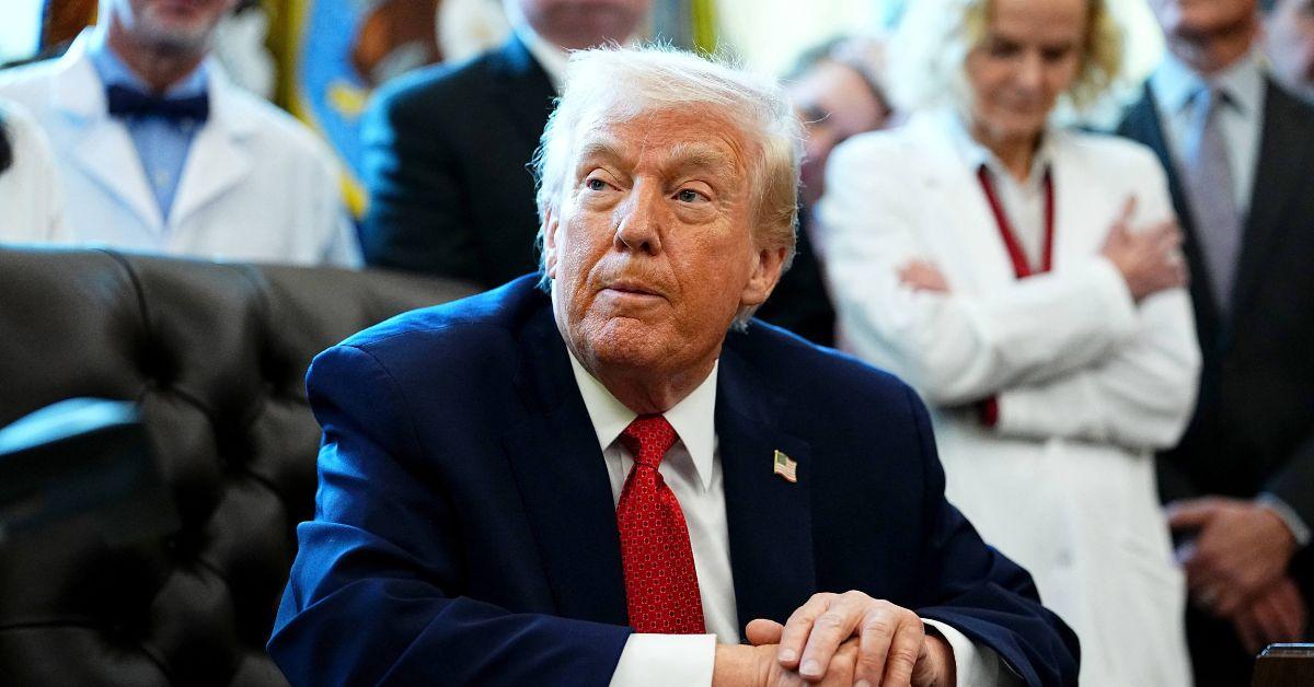 Donald Trump's 'make me look thin' plea sparks hilarious meme storm online