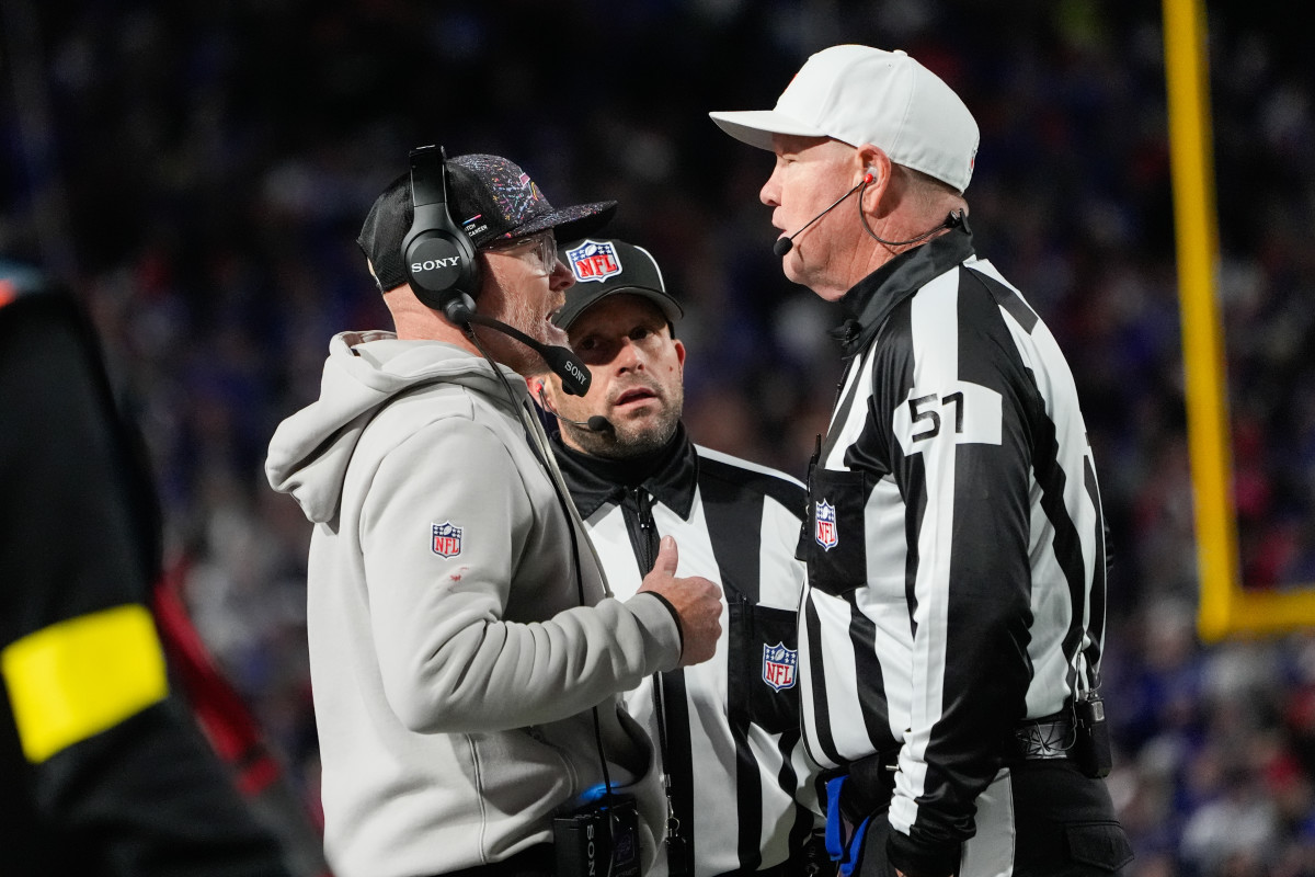 NFL fans want Jaguars vs. Bills refs 'investigated'