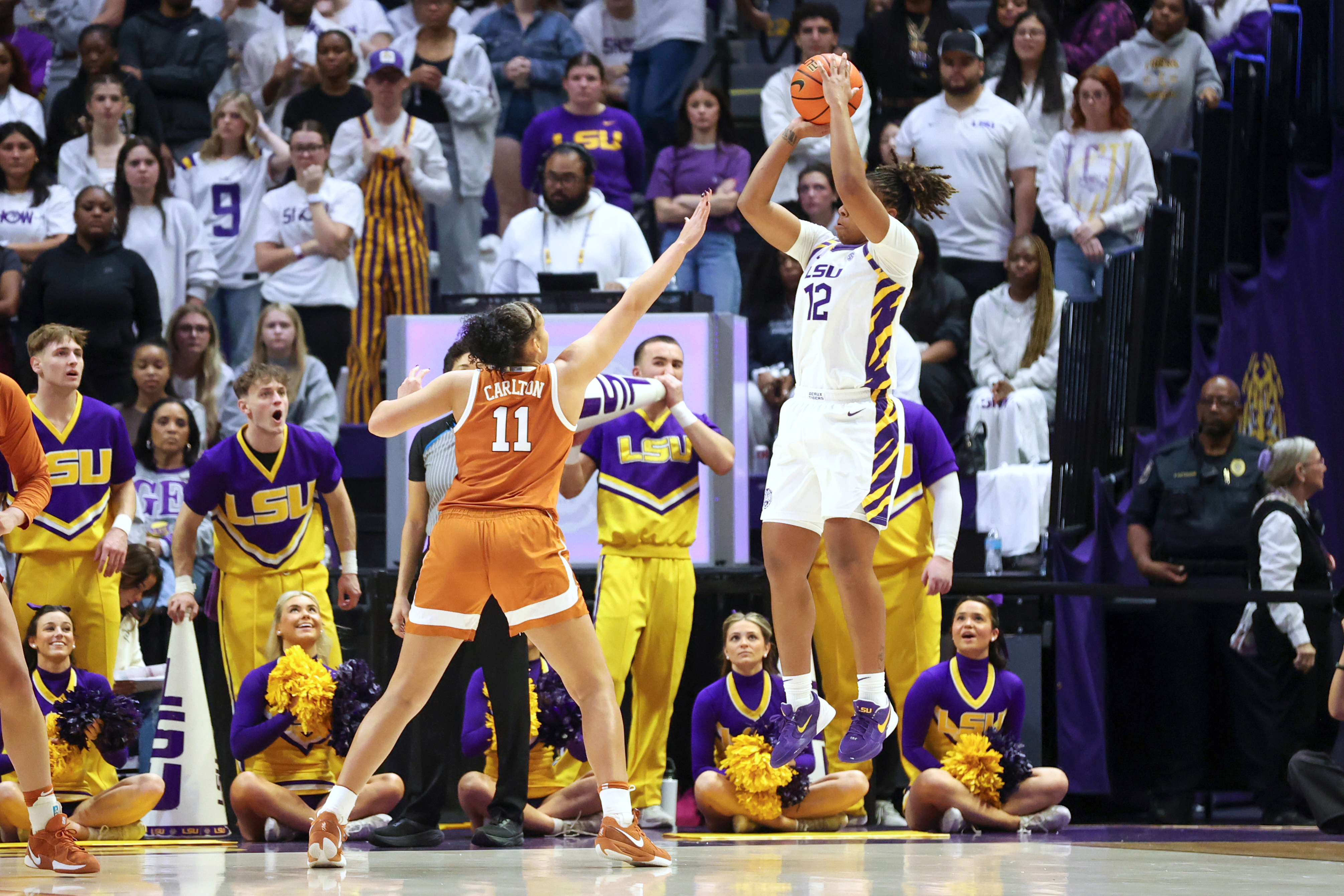 Williams scores 20 as No. 12 LSU hands No. 2 Texas its first loss, 70-65