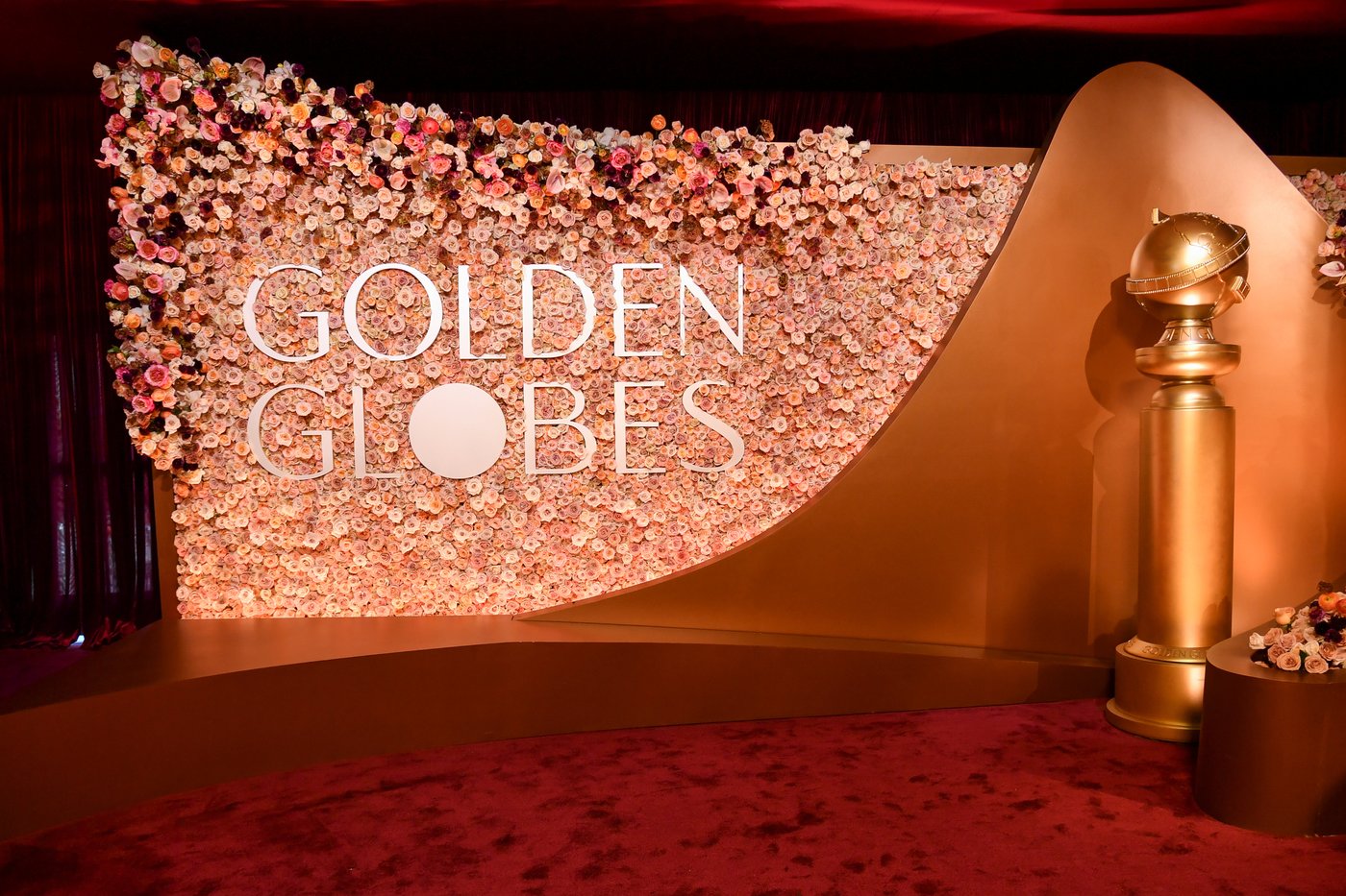 The latest: Golden Globes to kick off Hollywood's 2026 awards season