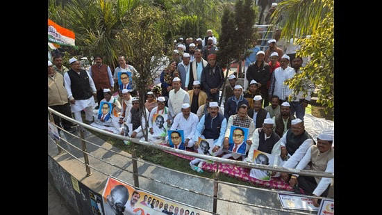 Congress observes fast to protest against new rural job guarantee law