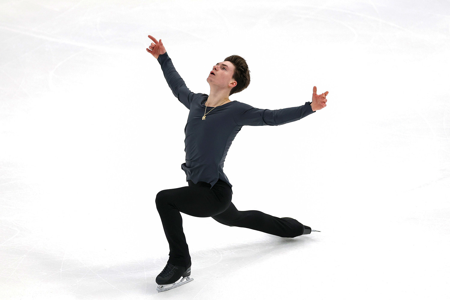 Figure skater Maxim Naumov makes US Olympic team a year after parents ...