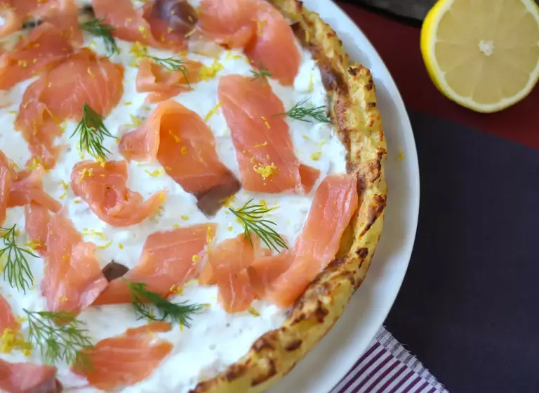 Smoked salmon tart with potato base
