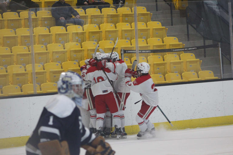 Catholic Memorial hockey drops St. John’s Prep for third straight win ...