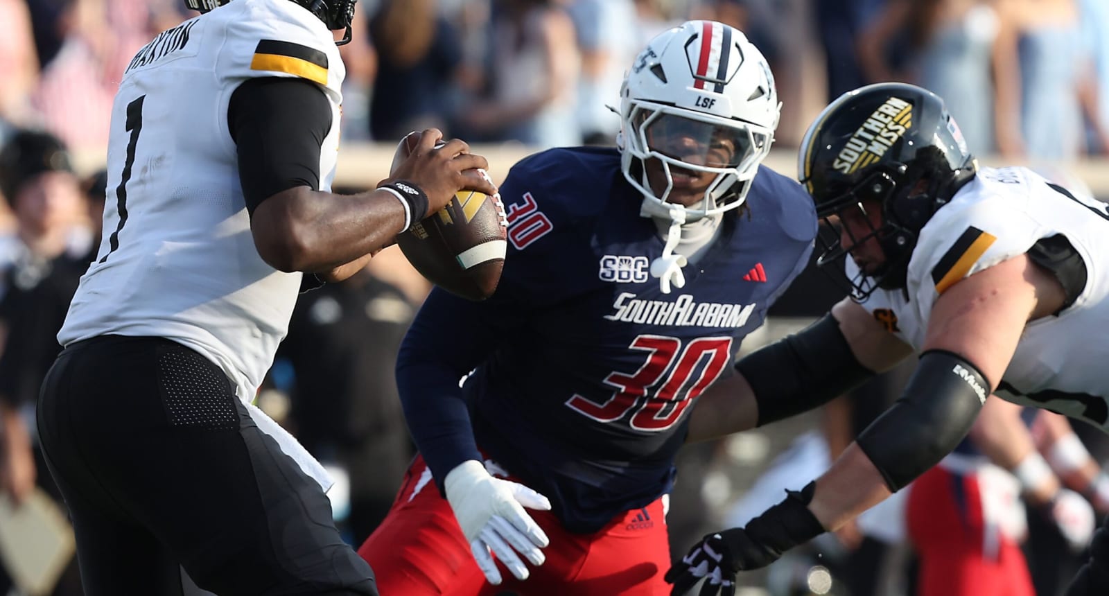 Breaking: LSU’s defense lands another portal EDGE