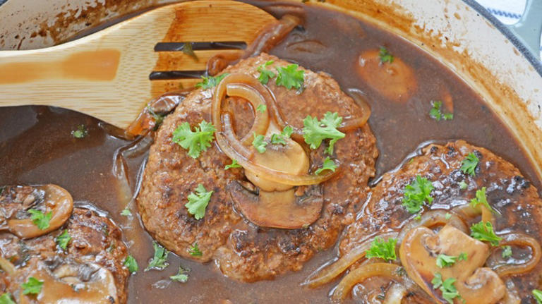 14 of the easiest old-school diner dishes to recreate at home