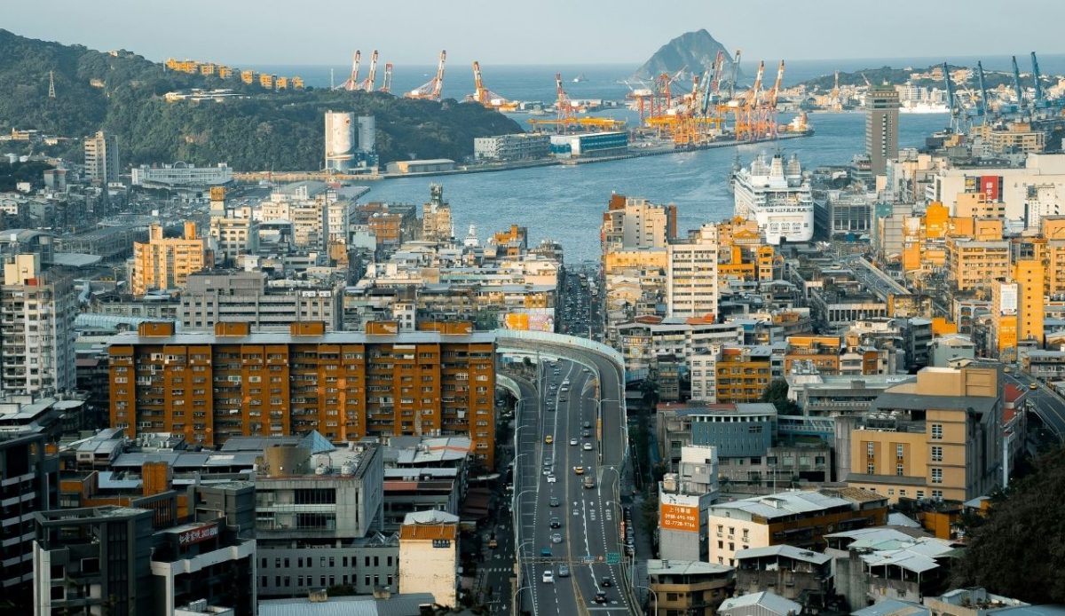 7 countries launching new work from anywhere visas in 2026