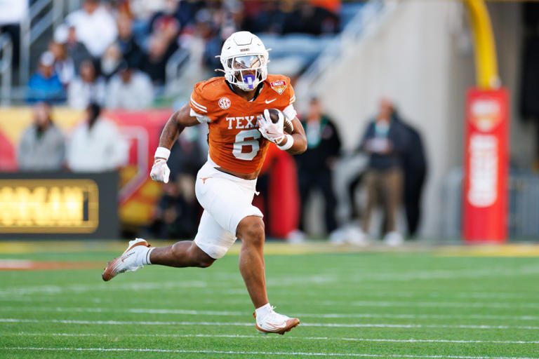 Steve Sarkisian, Texas dealt unfortunate news on Sunday