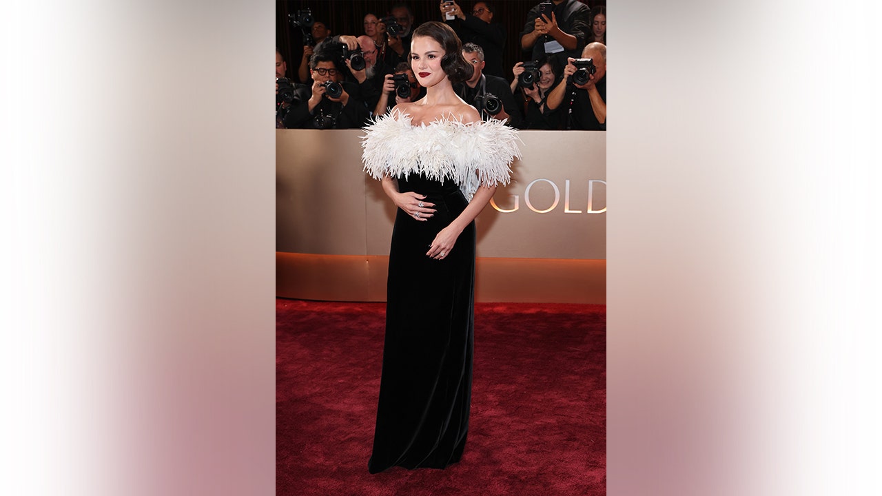 Golden Globe Awards 2026: Selena Gomez, Brittany Snow and Amanda ...