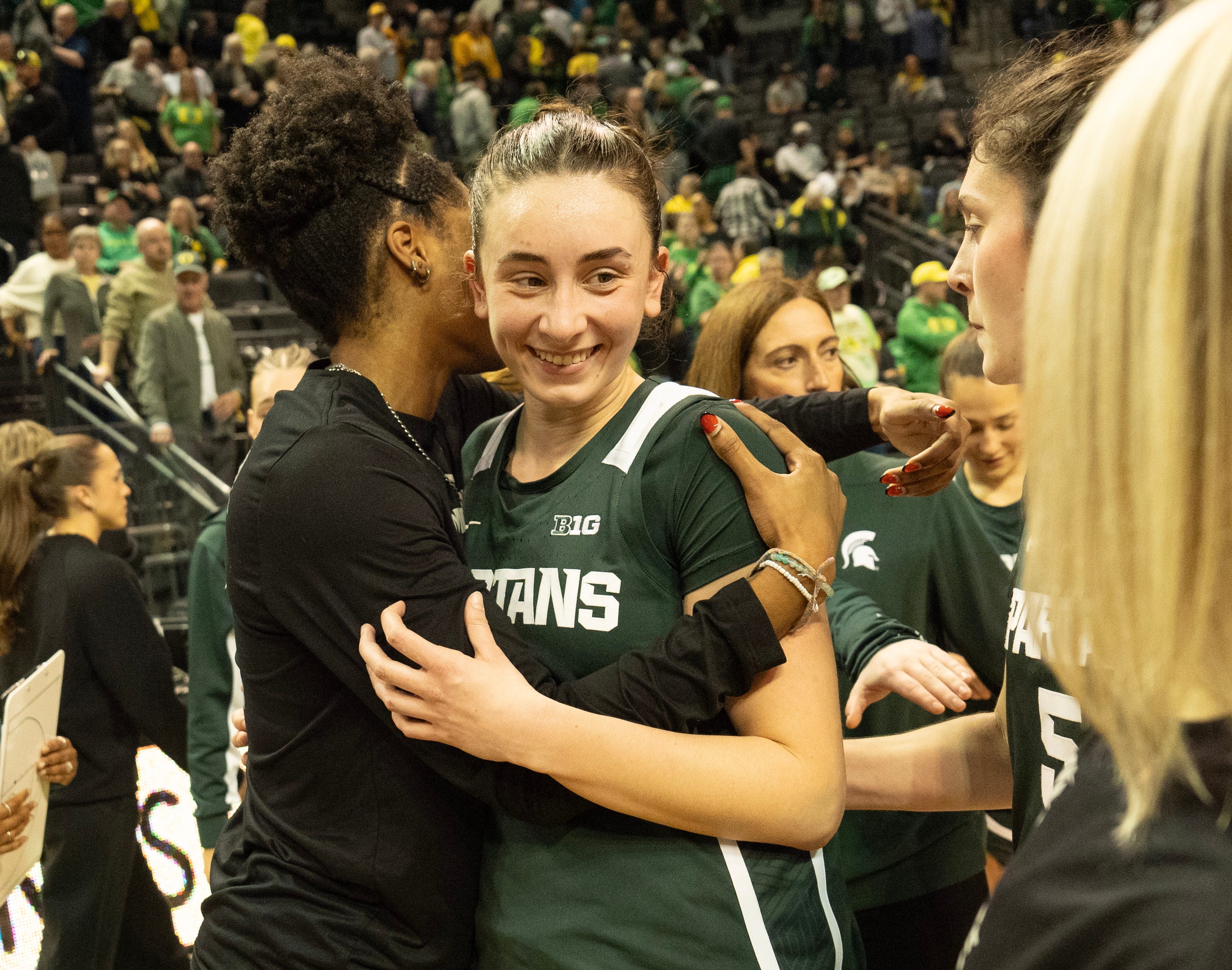 No. 15 Michigan State women's basketball takes down Oregon on road