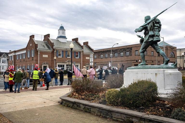A turning point: Anti-ICE protests reach the Philadelphia suburbs