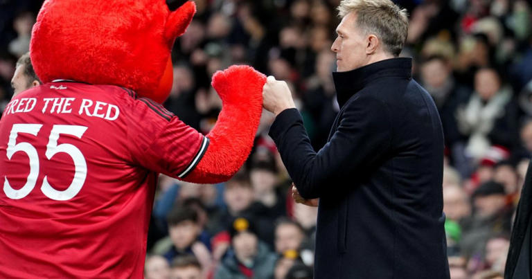 Fletcher to hear Man Utd manager fate on Monday, urges players not ...