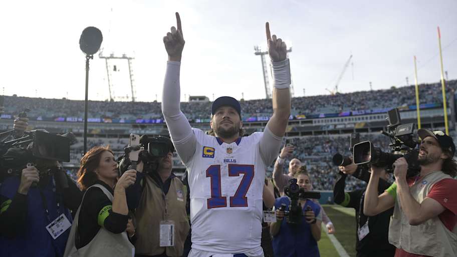 Josh Allen had powerful message for Bills teammates during locker room ...