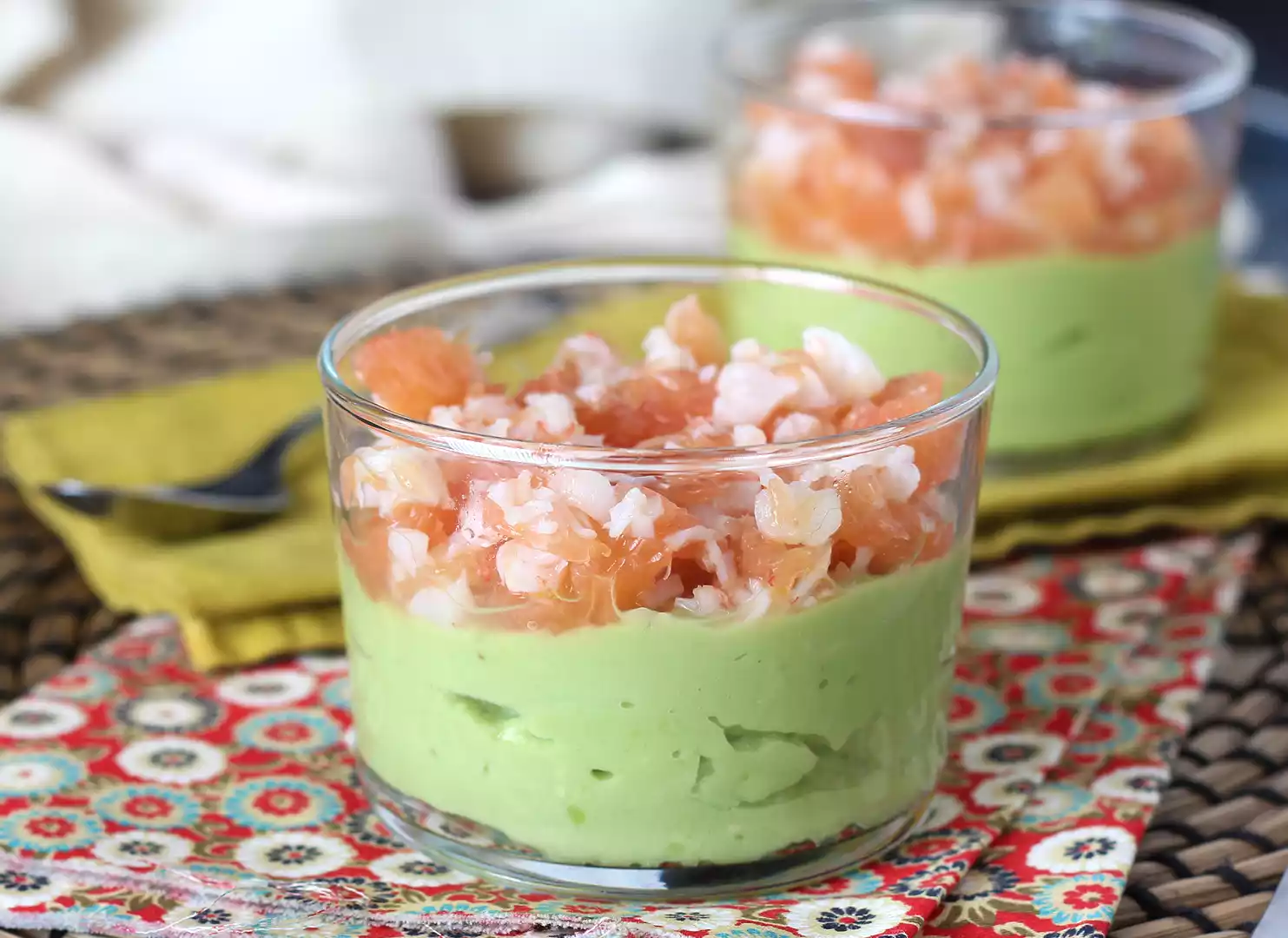 Fresh avocado, shrimp, and grapefruit verrines: The perfect summer ...
