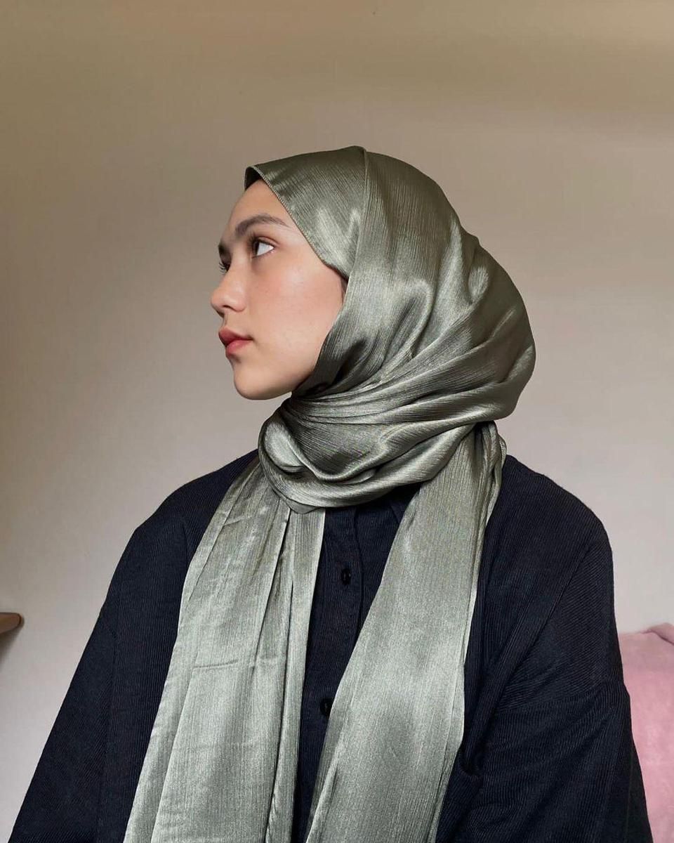 8 tutorial hijab pashmina silk yang mudah, elegan dan mewah!