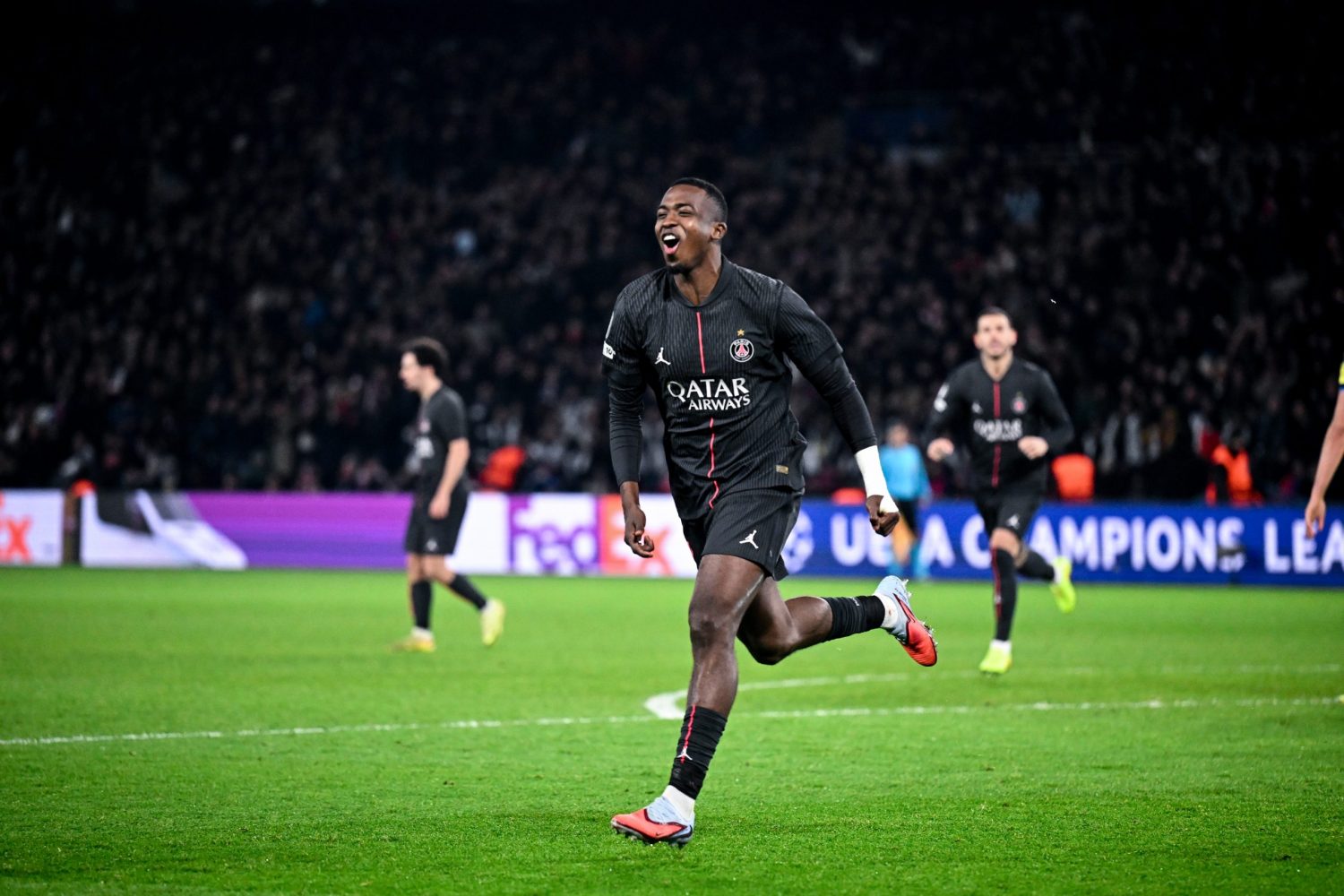 Pacho lauded: “The biggest success” of PSG’s transfer window since 2024