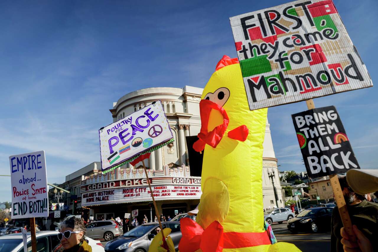 'Courage is contagious': Hundreds in Bay Area protest ICE on second day ...