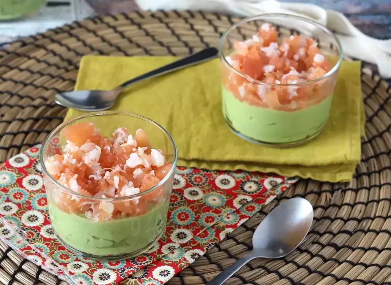 Fresh avocado, shrimp, and grapefruit verrines: the perfect summer ...