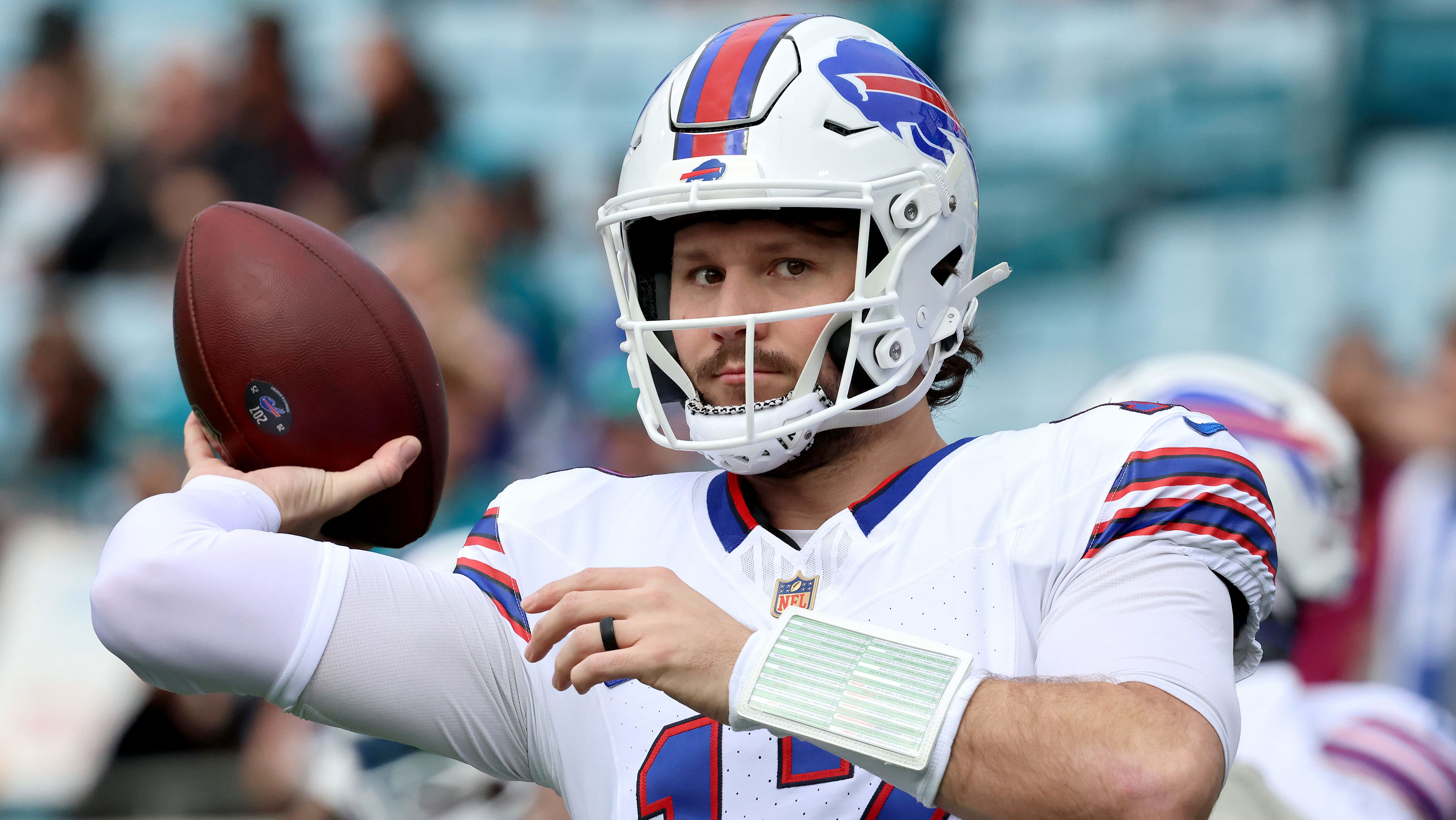 Bills QB Josh Allen makes strong statement on playing status against ...