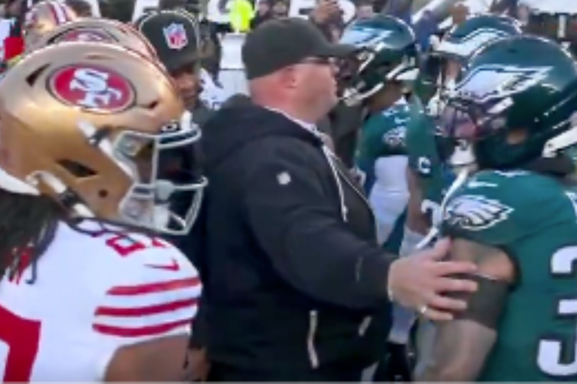 Eagles and 49ers get into on-field spat before wild-card clash