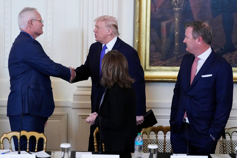 Trump ‘inclined’ to keep ExxonMobil out of Venezuela after CEO response ...