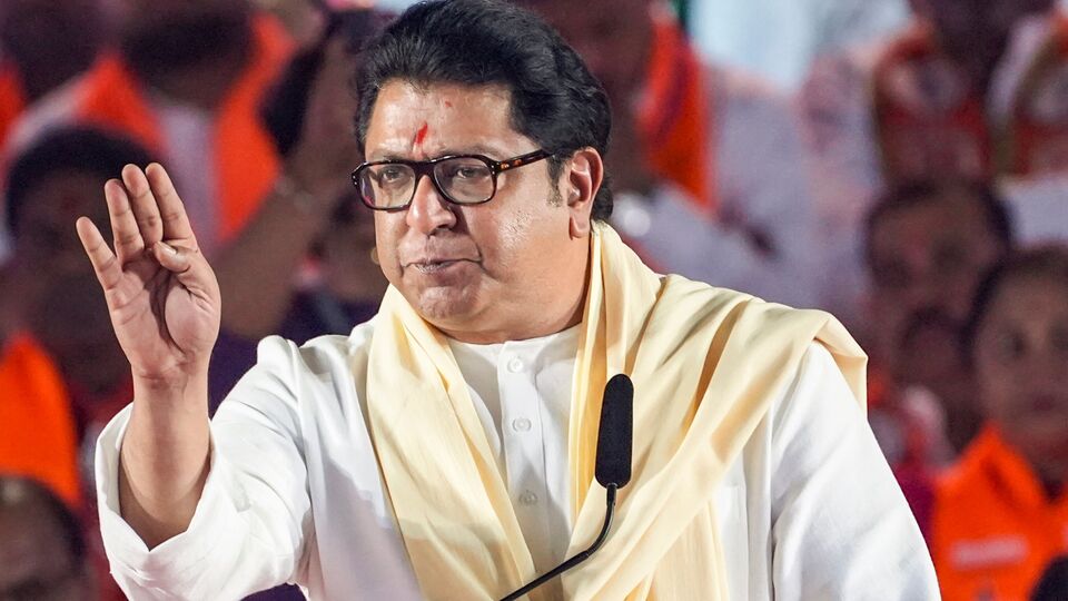 'I'll kick': At Maharashtra civic polls rally, Raj Thackeray warns ...