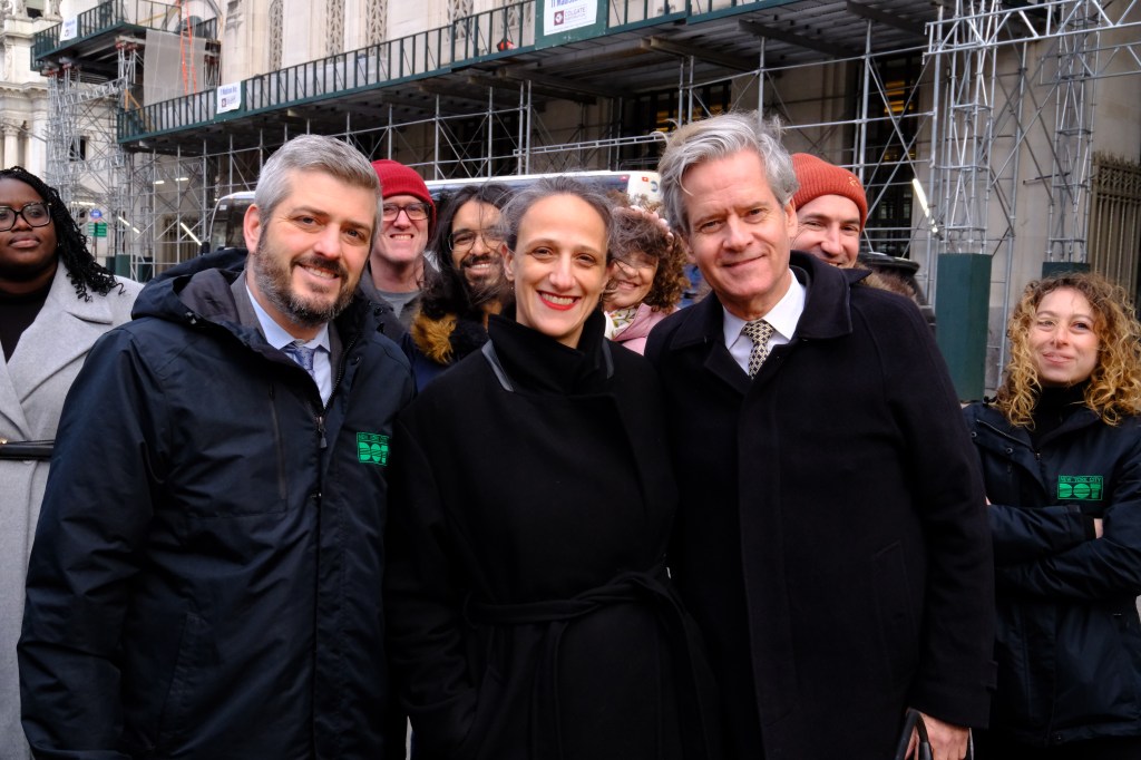 Bus lane along one of NYC’s busiest streets to be extended nearly 20 ...