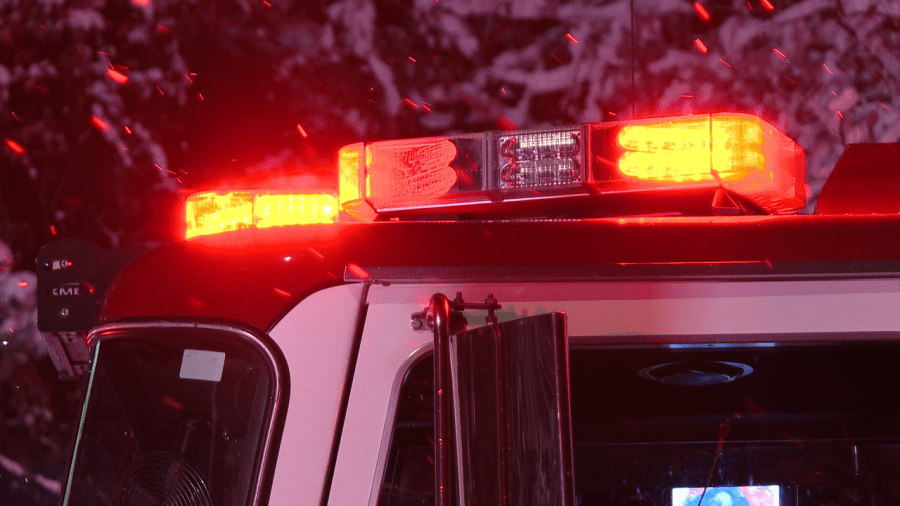 Fire damages five mobile homes, injures resident, displaces five