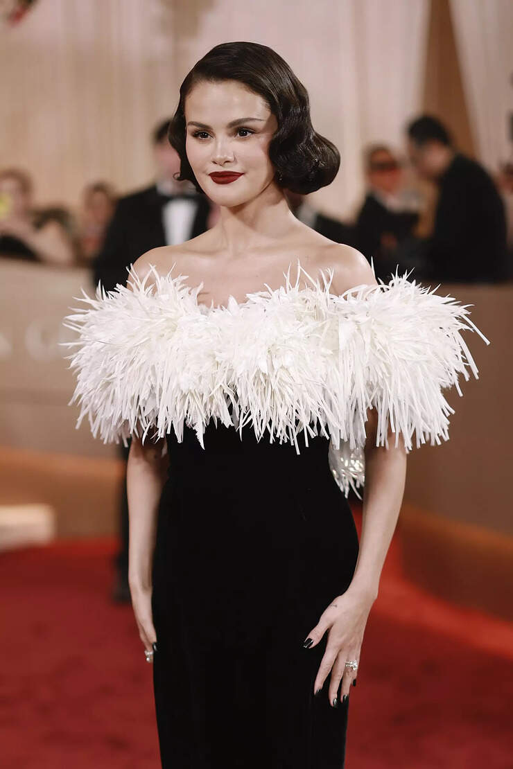 Are they even friends?: Fans think Selena Gomez and Benny Blanco look ...