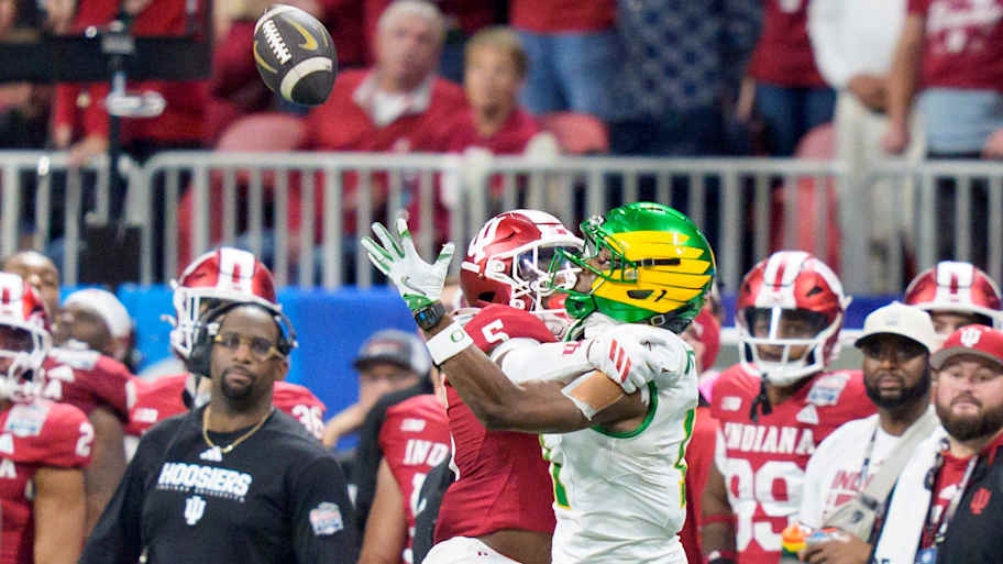 Transfer portal news impacting Oregon Ducks' wide receiver room