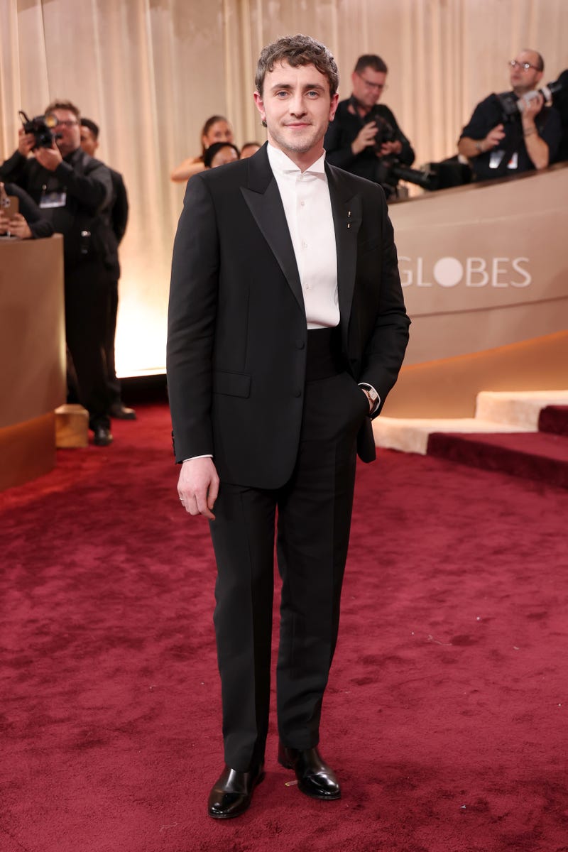 Paul Mescal arrives at his first Golden Globes in a Gucci suit sans tie