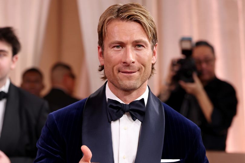 Glen Powell ridiculed by fans over unrecognizable look at Golden Globes